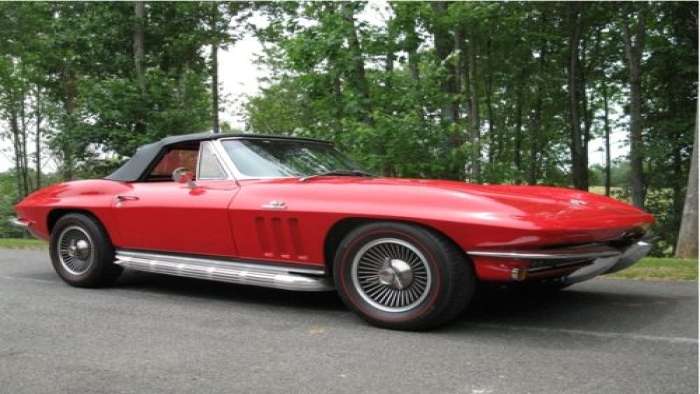 Auction of private owner’s Corvettes, classics this week